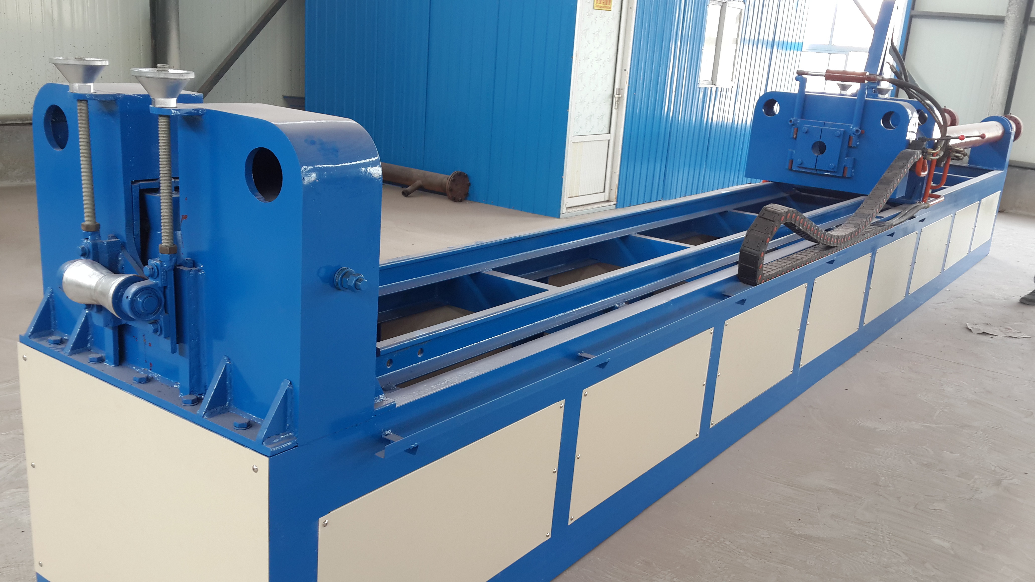 Mesin Hot Forming Elbow B16.9 Hidrolik Dorong Dengan Jenis Mandrel